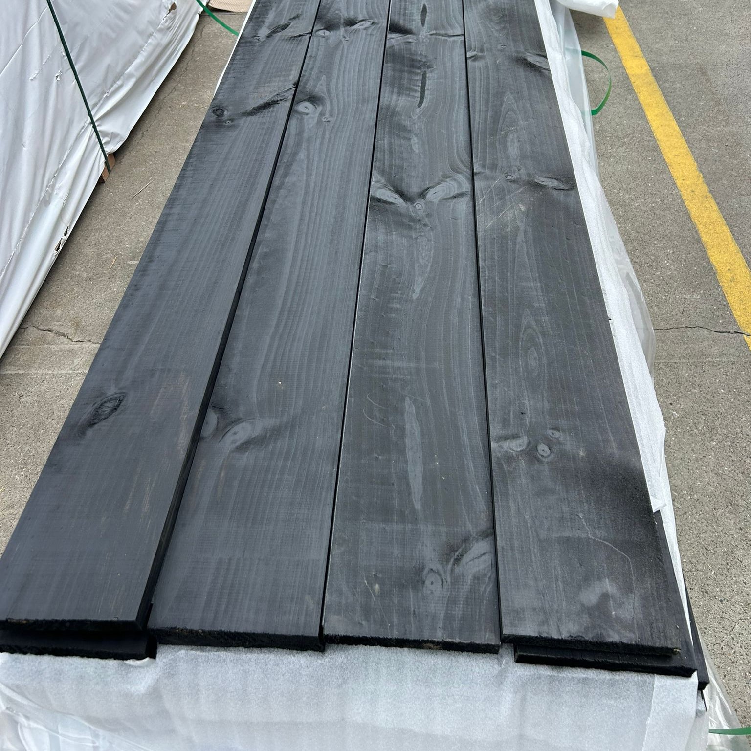 Exterior Hoarding Plinth 140 x 19 x 4,800mm - Black – Kosny